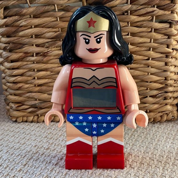 Lego | Office | Lego Wonder Woman Digital Display Alarm Clock Dc Comics ...